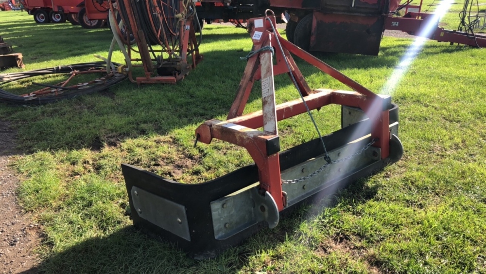 Foster yard scraper | York Machinery Sale (hedgers, buckets, livestock ...
