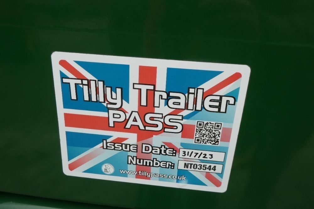 Bailey TB16 tandem axle grain trailer, roll-over sheet, air brakes ...