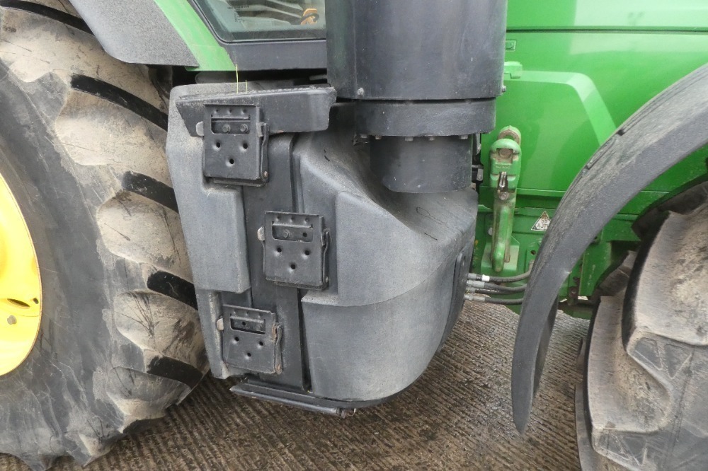 John Deere 7250R tractor, 50kph Autopowr gearbox, air brakes, front ...