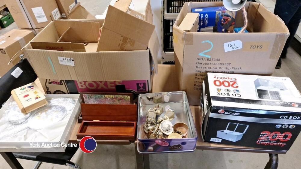 2 x boxes of household items and bric a brac | March timed online ...