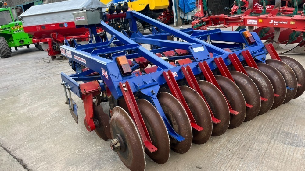 Philip Watkins Tri-till 4 leg subsoiler, auto reset | Stephensons Rural ...