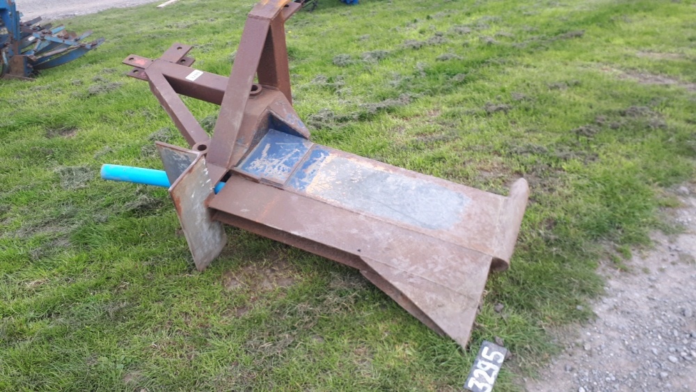 Mole plough/subsoiler with pipe layer | York Machinery Sale (Machinery ...