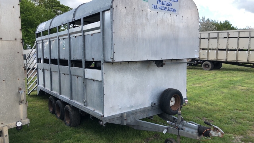 Graham Edwards DM12T livestock trailer c/w sheep decks | York Machinery ...