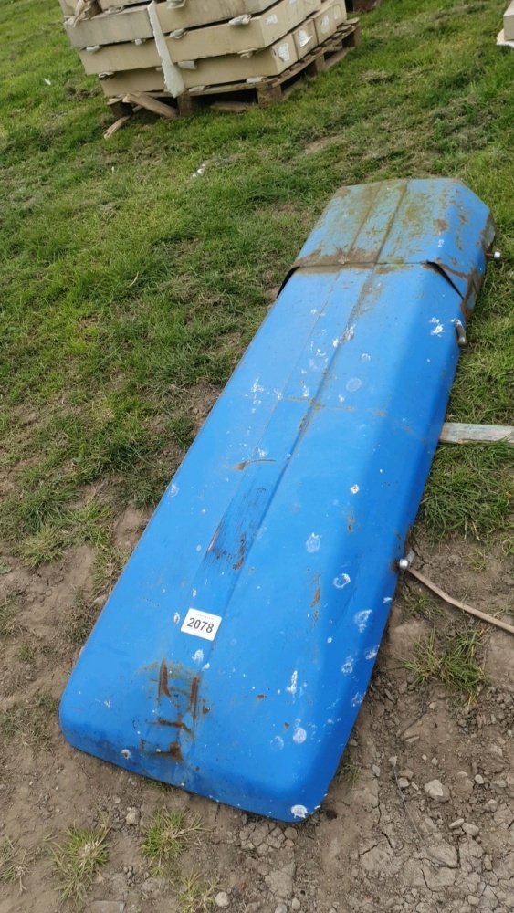 Leyland tractor bonnet | York Machinery Sale (hedgers, buckets ...