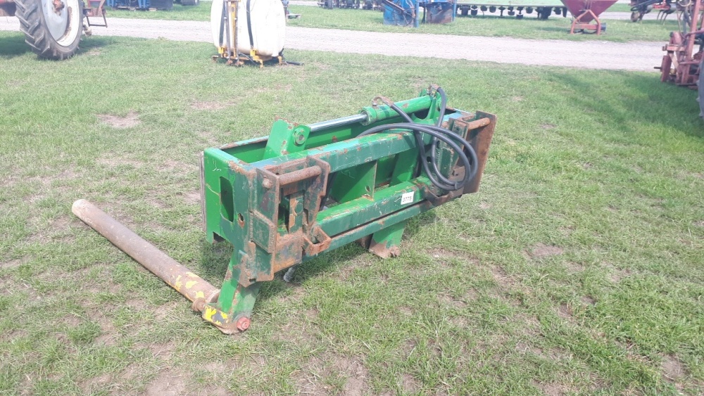 McHale round bale squeeze on John Deere brackets | York Machinery Sale ...