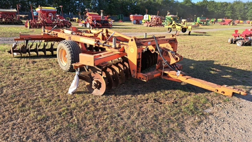 Parmiter Utah 250 trailed disc harrows | York Machinery Sale (Machinery ...