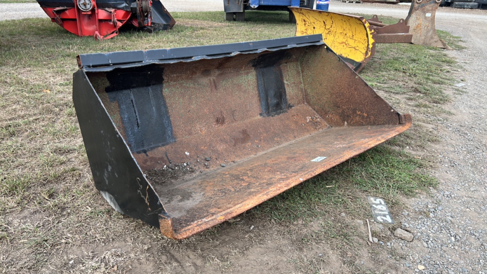 Tractor loader bucket | York Machinery Sale (hedgers, buckets ...