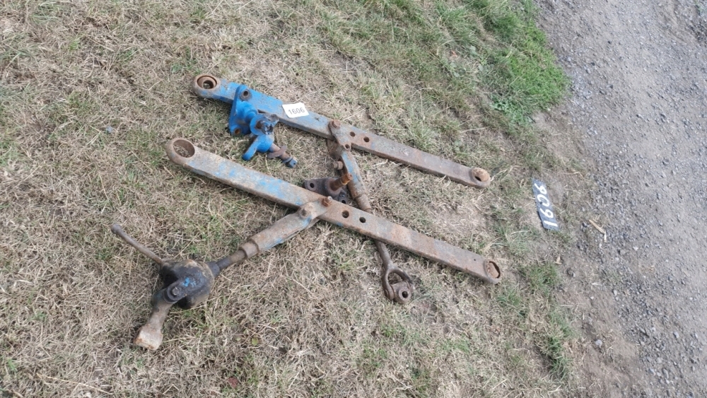 Fordson Major link arms | York Machinery Sale (hedgers, buckets ...