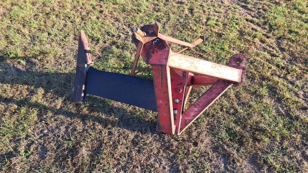 Tomlin single leg subsoiler | York Machinery Sale (Machinery, trailers ...