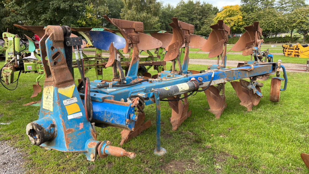 Overum CX490H 4F plough | York Machinery Sale (Machinery, trailers ...