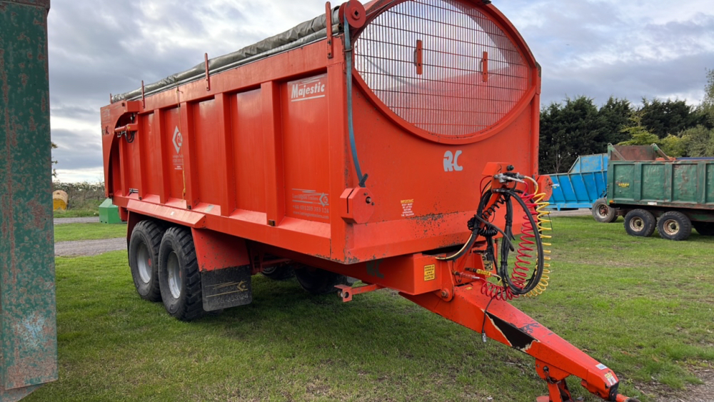 Larrington 18T trailer, 2011 | York Machinery Sale (Machinery, trailers ...