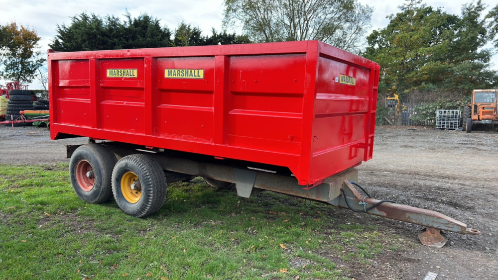 Marshall 8T tipping trailer, tips well | York Machinery Sale (Machinery ...