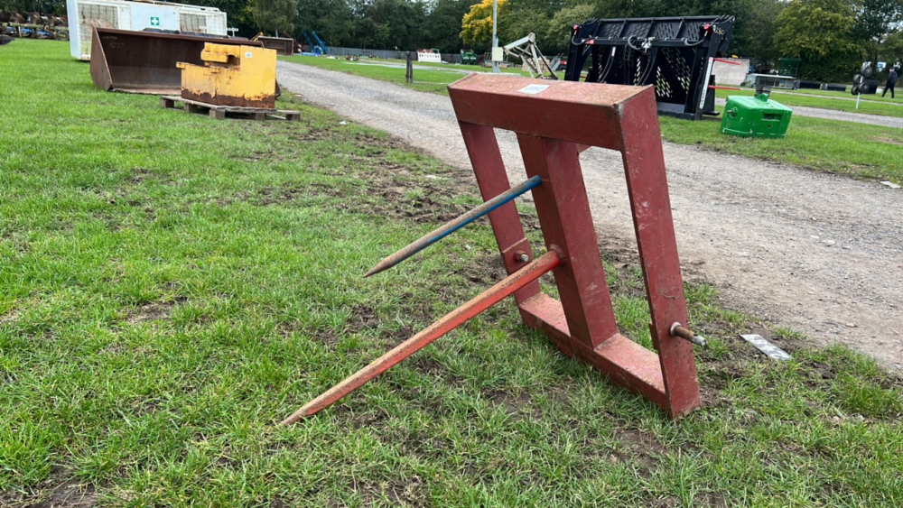 Tractor mounted bale spike | York Machinery Sale (hedgers, buckets ...