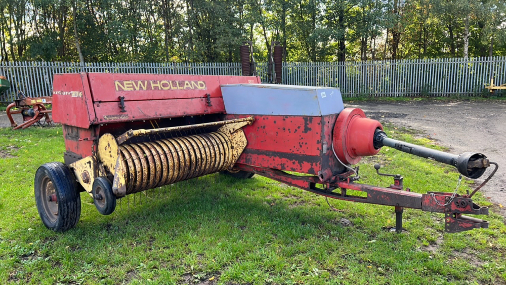 New Holland conventional baler | York Machinery Sale (Machinery ...