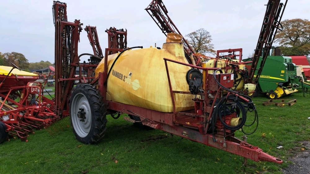 Hardi Ranger 24m 2500ltr trailed sprayer | York Machinery Sale ...