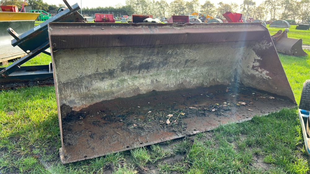 JCB Quick-fit bucket | York Machinery Sale (hedgers, buckets, livestock ...