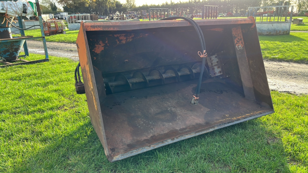 Ritchie root chopper bucket, Manitou brackets | York Machinery Sale ...