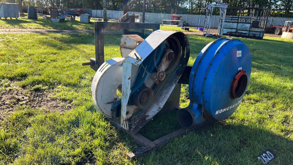 Kongskilde sucker/blower | York Machinery Sale (hedgers, buckets ...