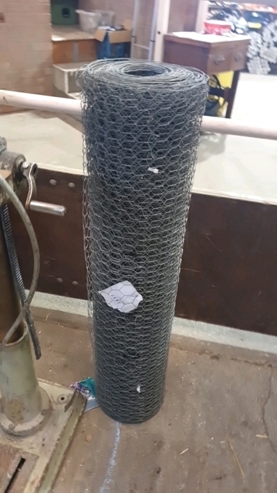 Large roll of 1 chicken wire | December timed online Saturday sale ...