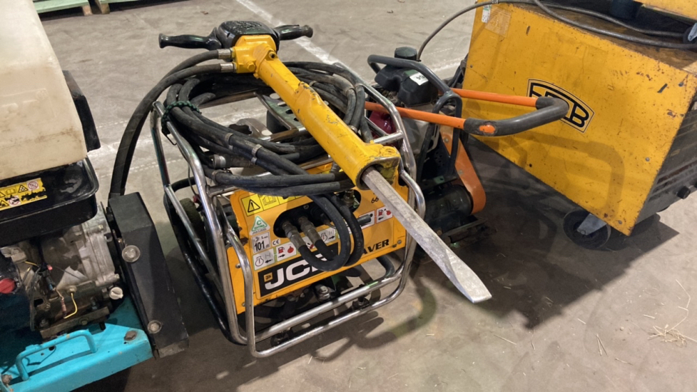 JCB breaker pack and gun, working order | York Machinery Sale (Building ...