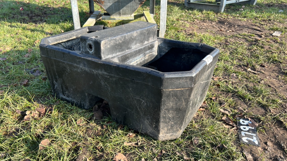 Plastic field water trough | York Machinery Sale (hedgers, buckets ...