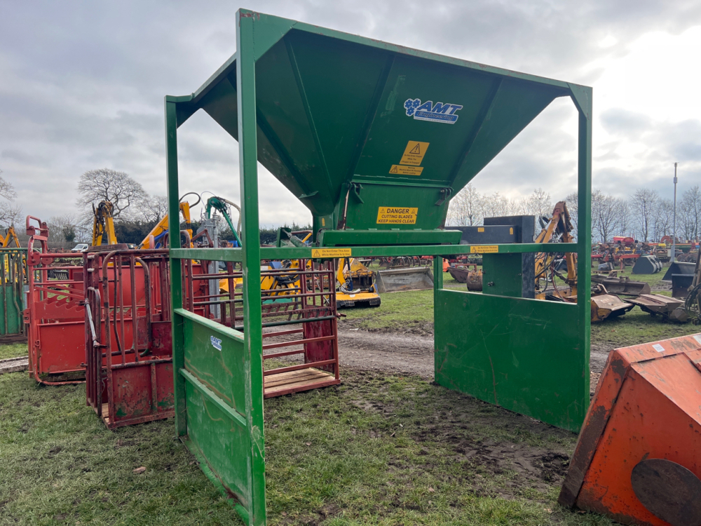 AMT PTO driven root chopper | York Machinery Sale (hedgers, buckets ...