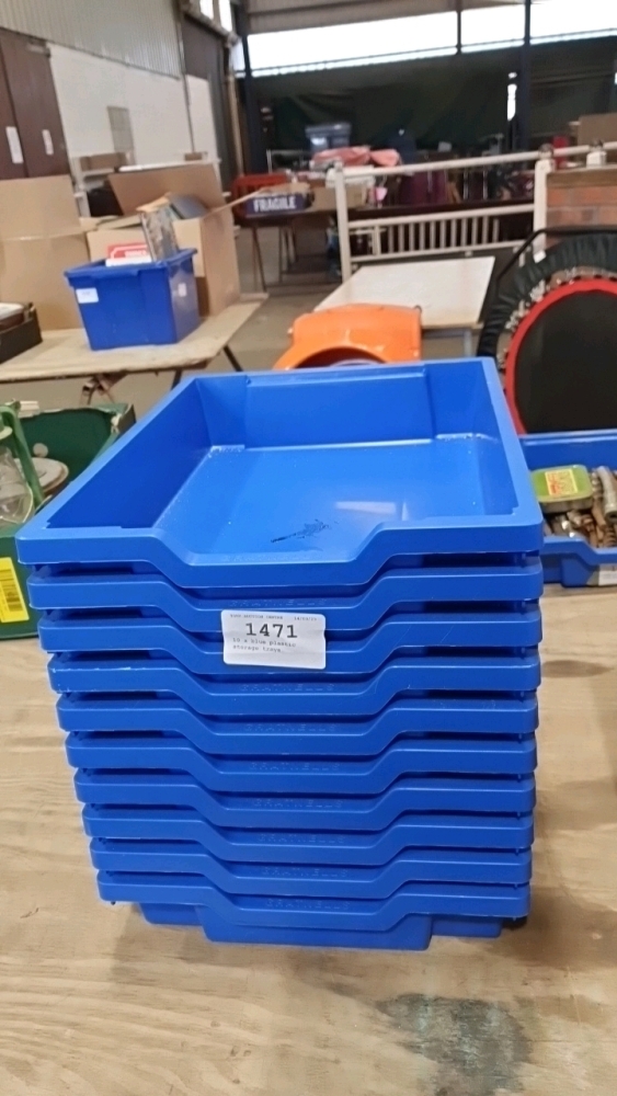10 x blue plastic storage trays | March timed online auction ...