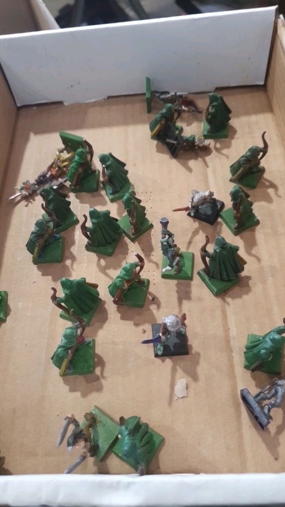 Collection of 26 vintage Warhammer figures | March timed online auction ...