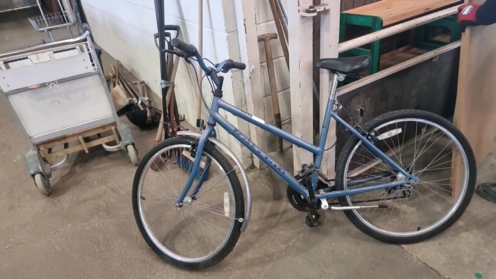 Raleigh Blue Ridge ladies bike | March timed online auction - Household ...