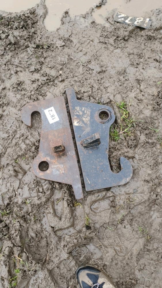 JCB tool carrier brackets | York Machinery Sale (hedgers, buckets ...