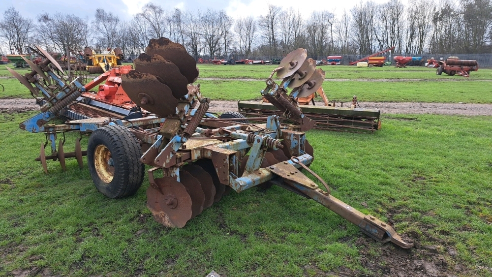 Parmiter folding discs | York Machinery Sale (Machinery, trailers ...