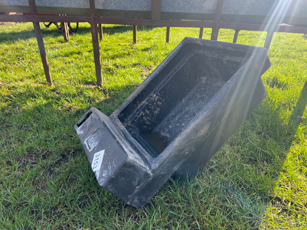 Plastic water trough | York Machinery Sale (hedgers, buckets, livestock ...