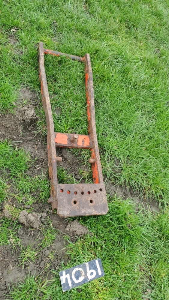David Brown drawbar frame | York Machinery Sale (hedgers, buckets ...