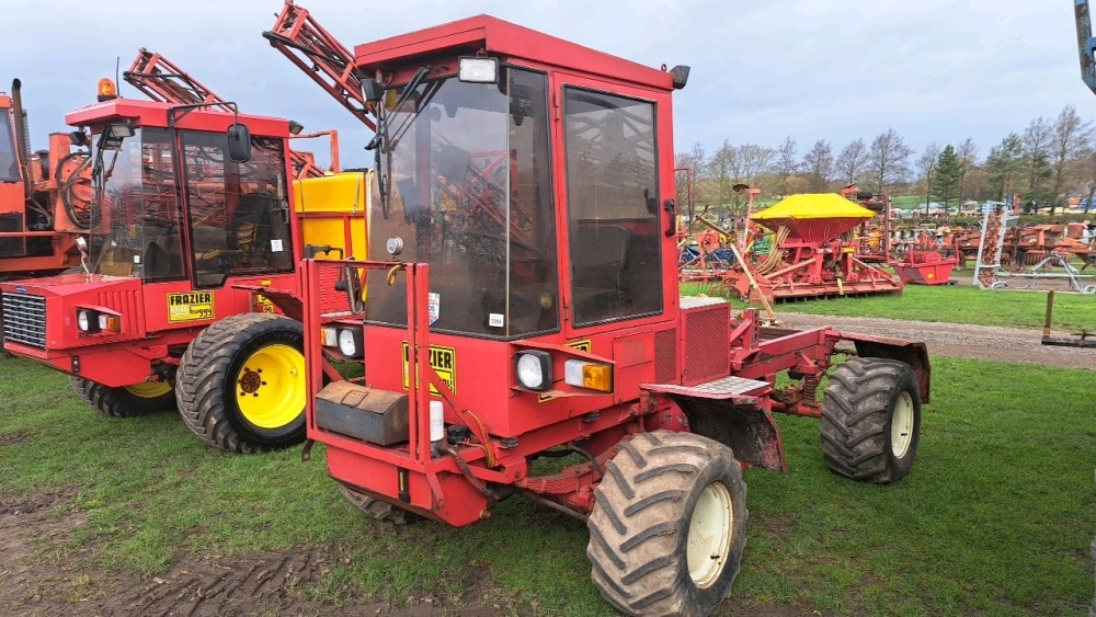 Frazier 3D buggy tractor unit | York Machinery Sale (Machinery ...