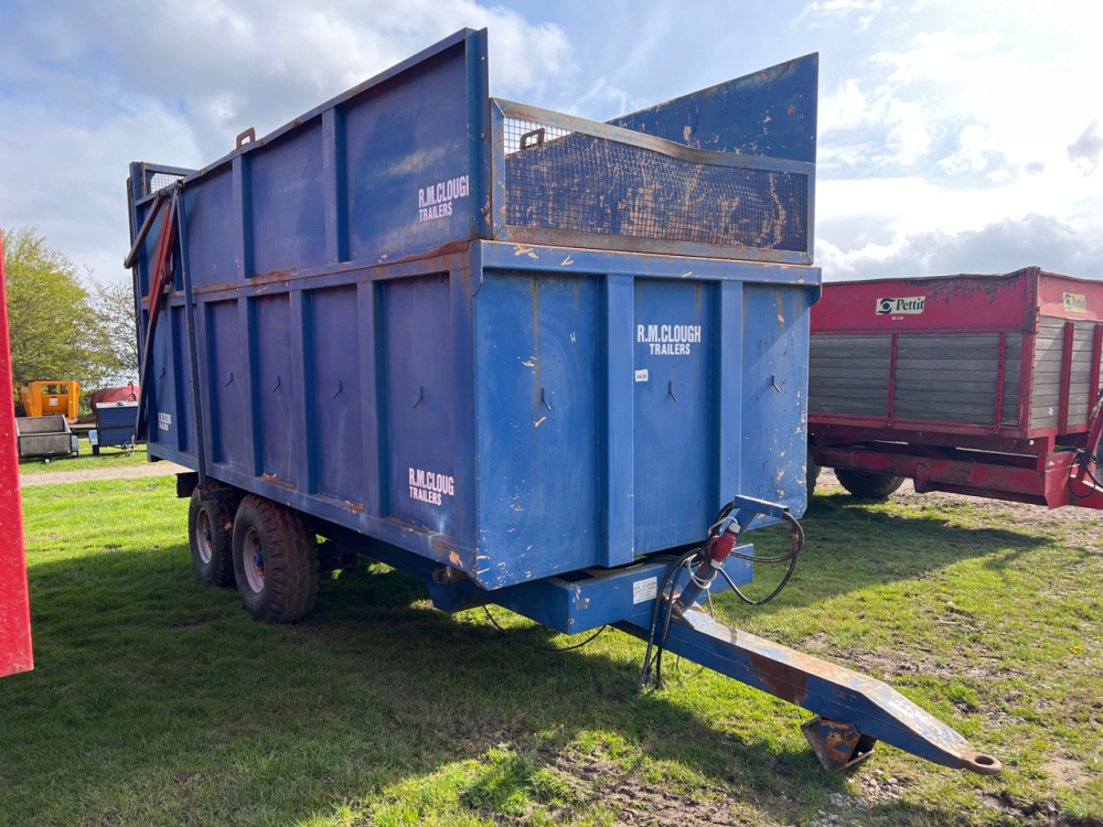 Clough 10 T silage trailer with grain door | York Machinery Sale ...