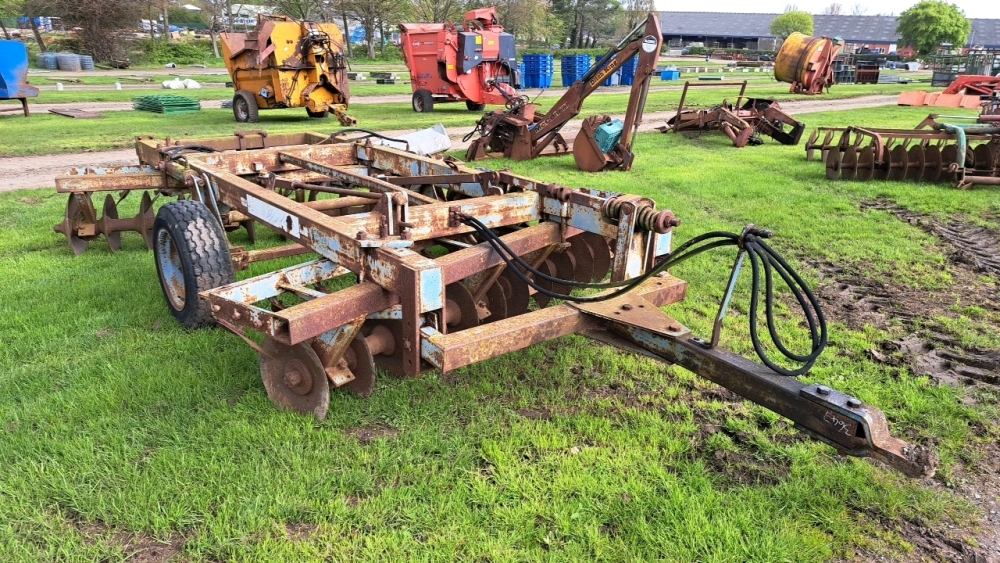 Parmiter trailed discs | York Machinery Sale (Machinery, trailers ...