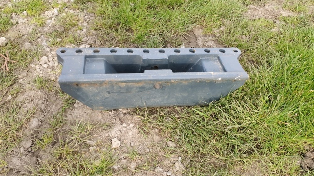 Kubota front weight block | York Machinery Sale (hedgers, buckets ...