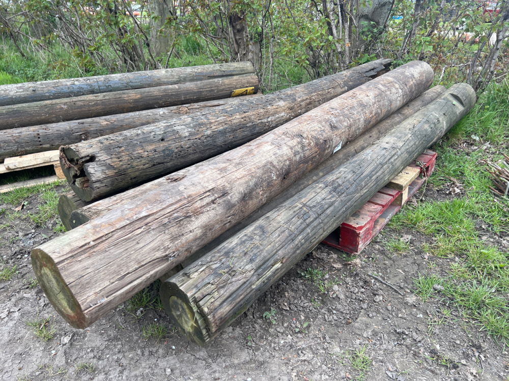 6 Wood fence post strainers | York Machinery Sale (hedgers, buckets ...