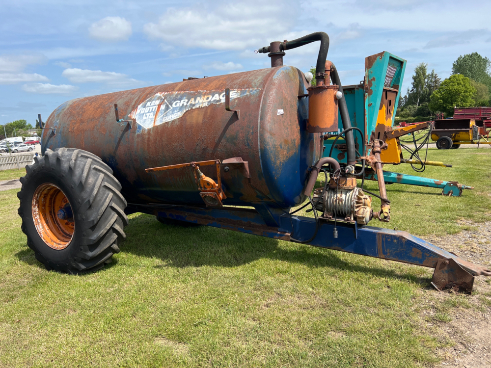 Ken Wootton slurry tanker and PTO shaft | York Machinery Sale ...