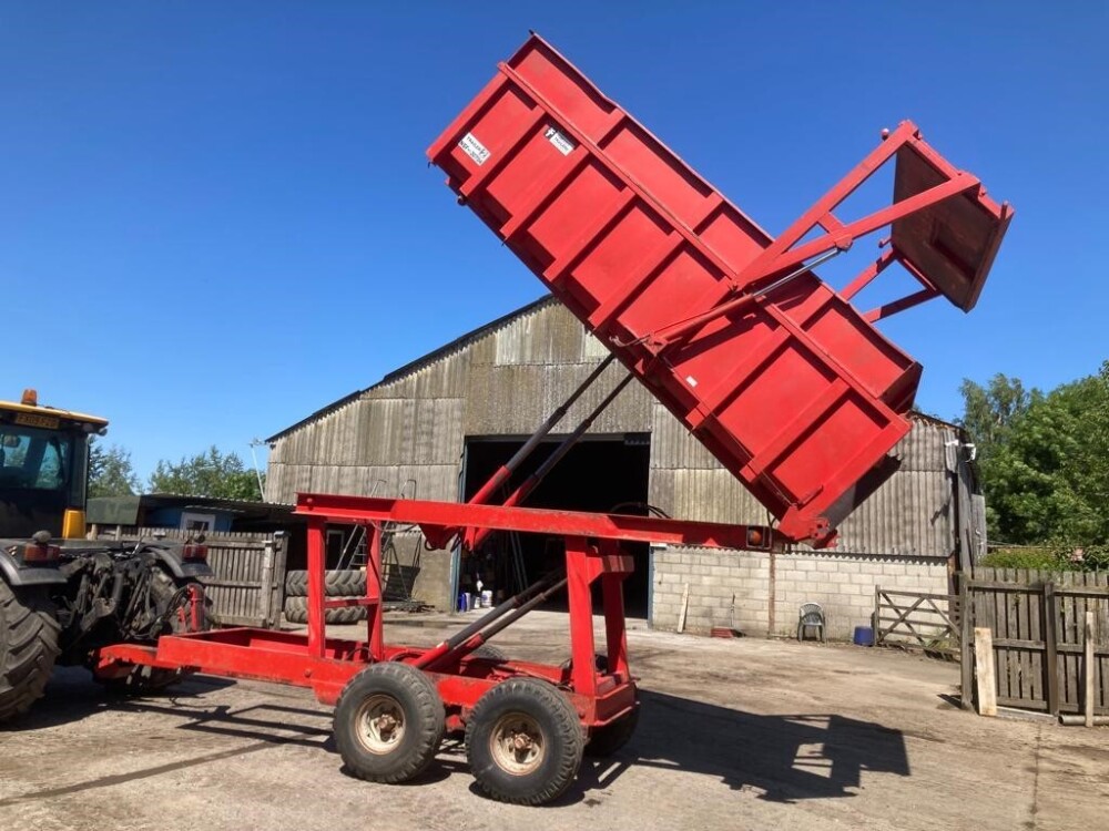 Triffitt hi-tip grain trailer, good condition, always kept undercover ...