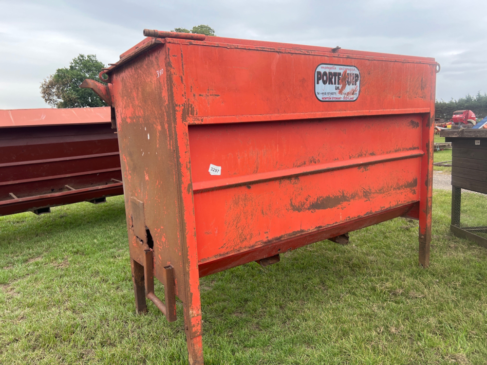 Portequip beef hopper 1000kg capacity | York Machinery Sale (hedgers ...