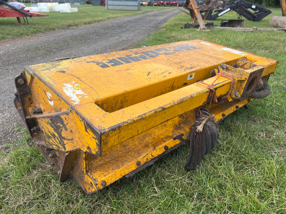 McConnel 1.2m hedgecutter head | York Machinery Sale (hedgers, buckets ...