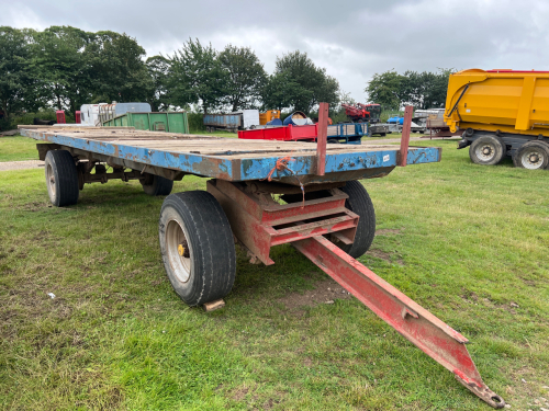 Straw trailer on super singles | York Machinery Sale (Machinery ...