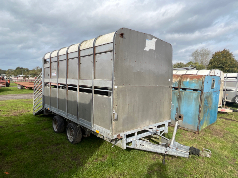 Ifor Williams DP120 livestock trailer, accident damaged, spares or off ...