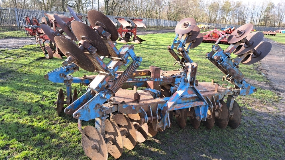 Parmiter 12ft mounted discs | York Machinery Sale (Machinery, trailers ...