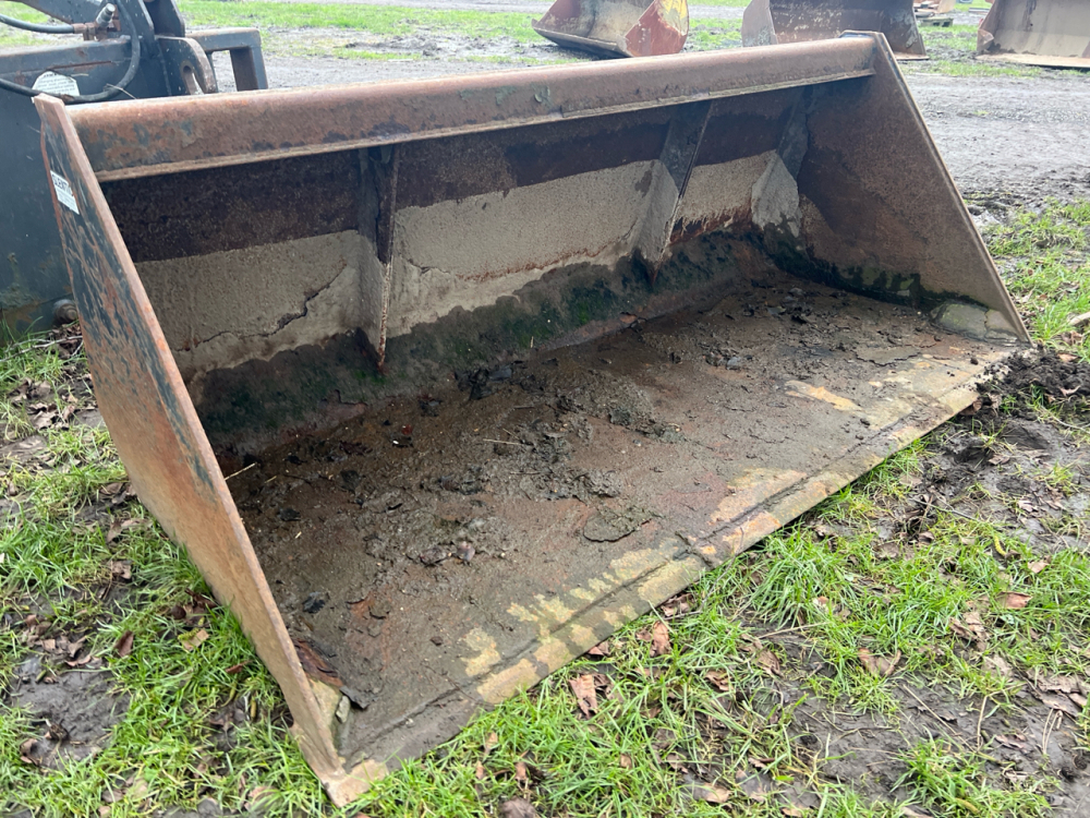 Slewtic bucket | York Machinery Sale (hedgers, buckets, livestock equip ...