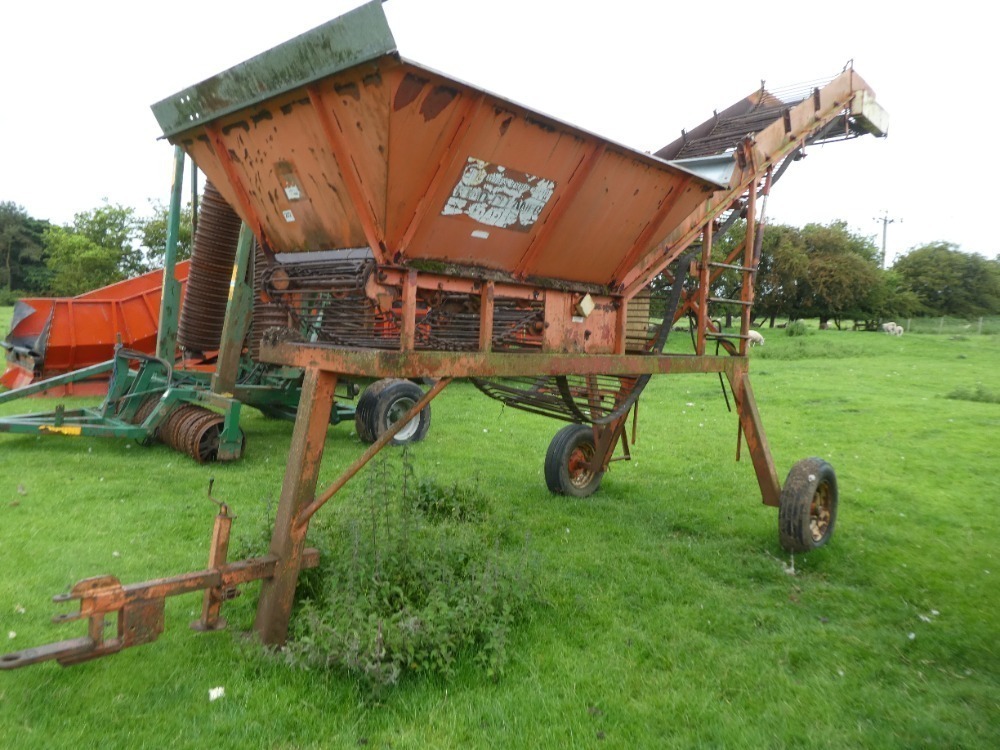 Todd beet cleaner loader | Stephensons Rural farm sale - On instruction ...