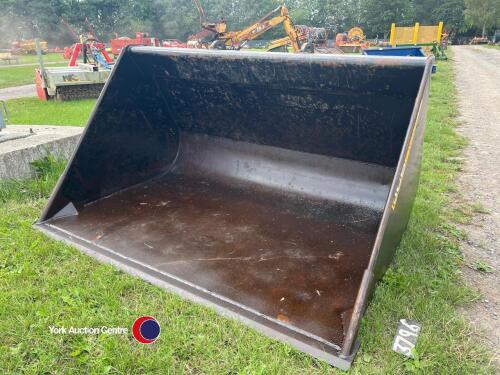 Strimech grain bucket, JCB brackets | York Machinery Sale (Hedgers ...